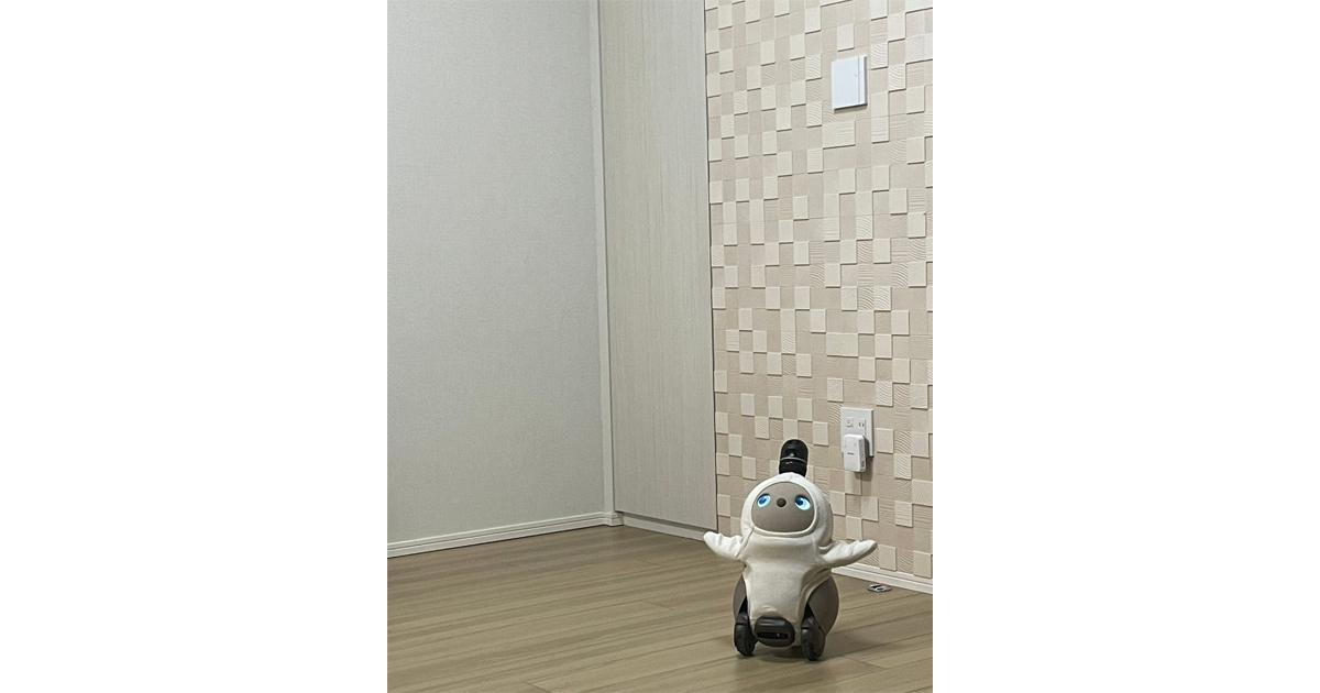 ahamoいち推し｜LOVOT2.0